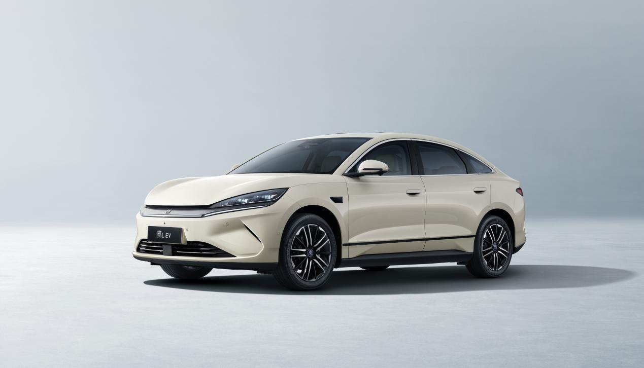 高阶智驾全系后驱MONA M03最强对手秦LEV已就位！_易车