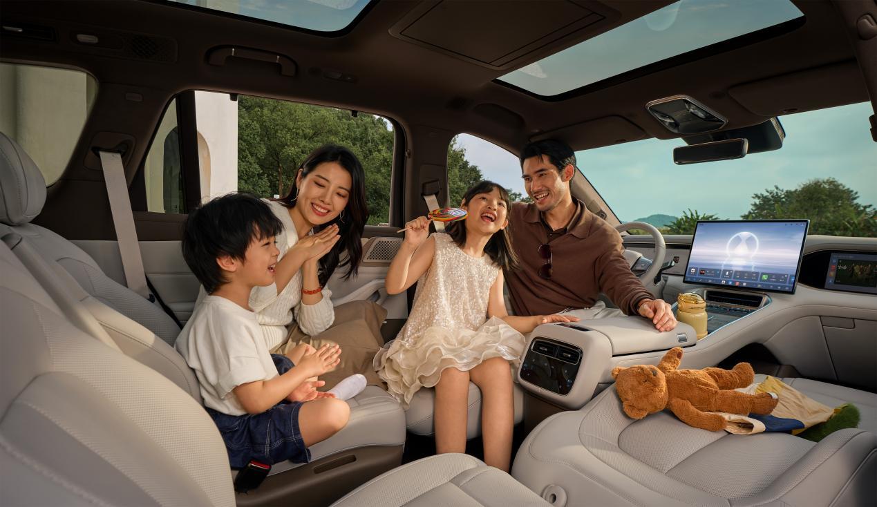 六座SUV大结局？30万不到驾控空间满配，腾势N8L上市_易车