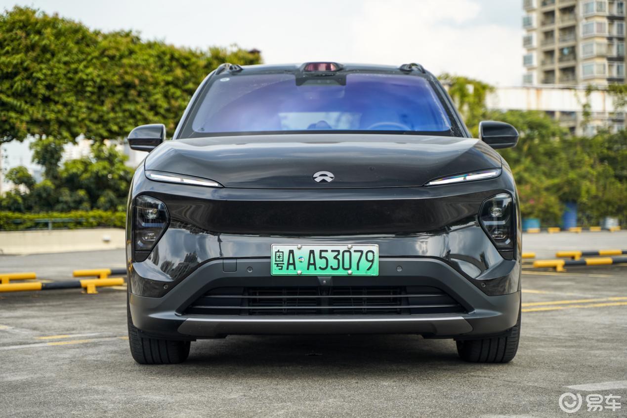 试驾蔚来ES7：高端大气！纯电大五座，标配双电机+空悬_易车