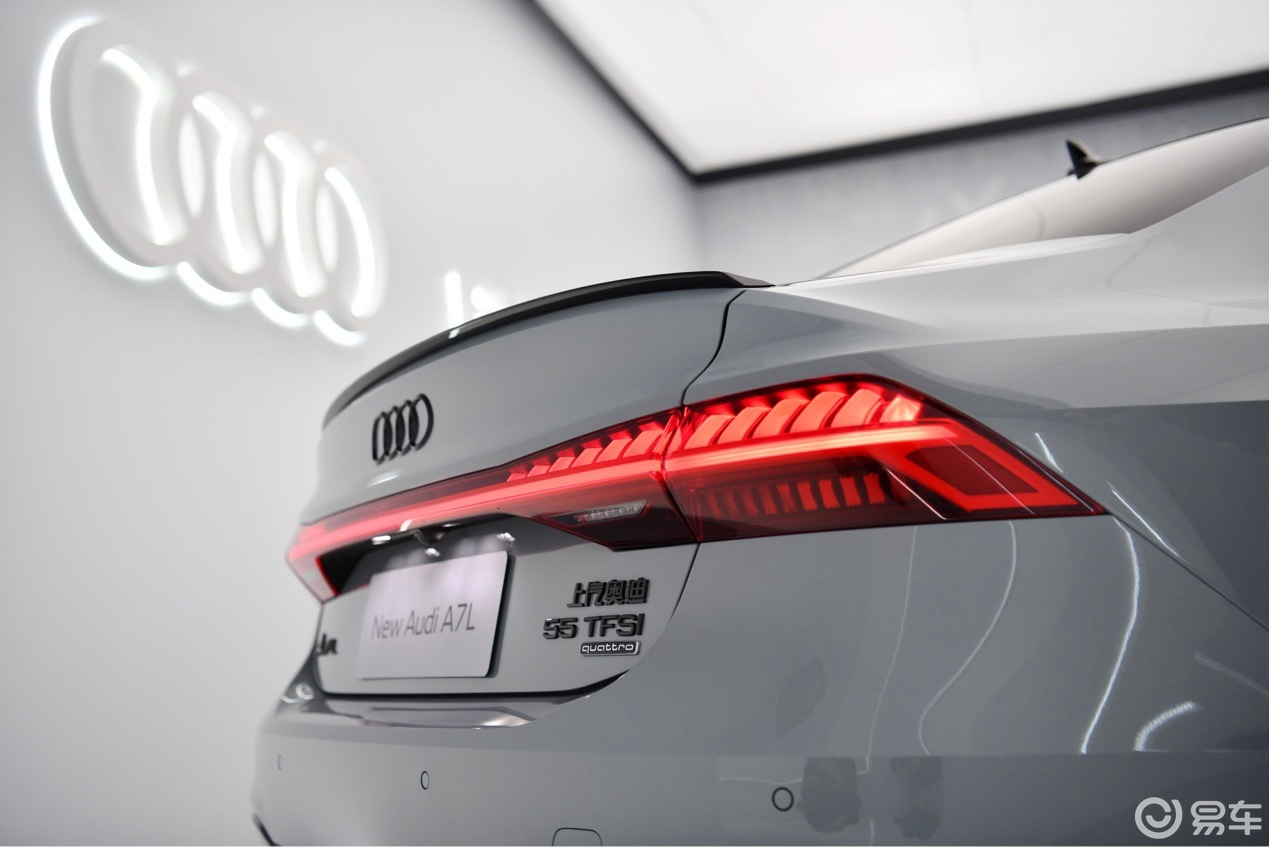 RS套件上大分！实拍新奥迪A7L_易车