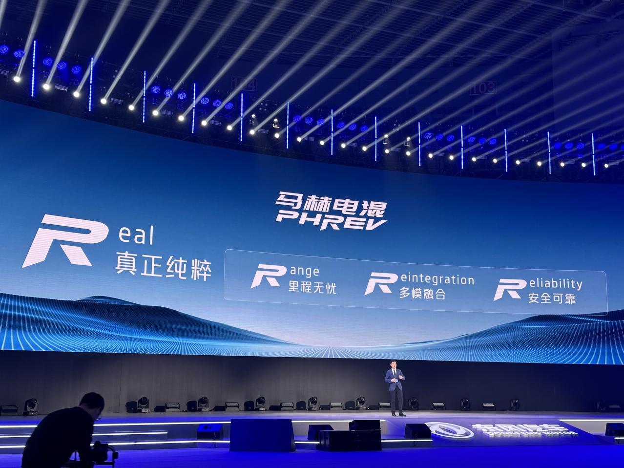 换汤不换药？探秘马赫电混PHREV和风神L7原型_易车