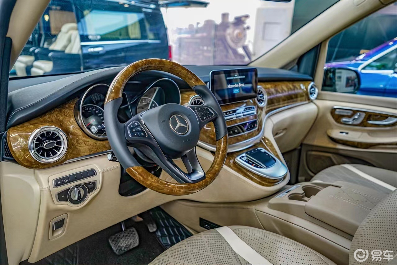 同样是奔驰，威霆和V260相差20万，差距到底怎么体现？_易车
