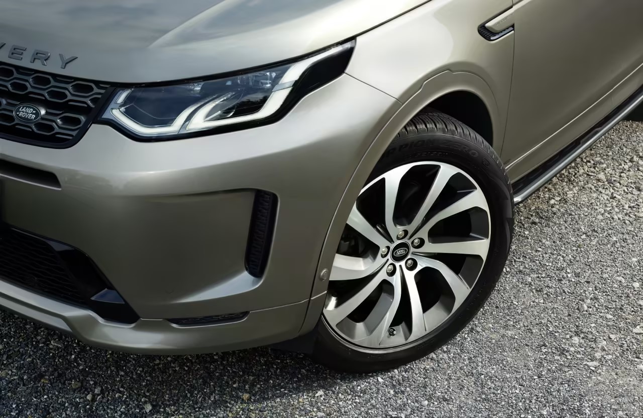 20万买路虎！2.0T+9AT，配全时四驱，大五座，值！_易车