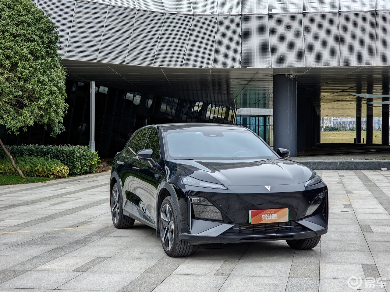 领克08/深蓝S7对比评测：68分与52分的差距有多大？_易车