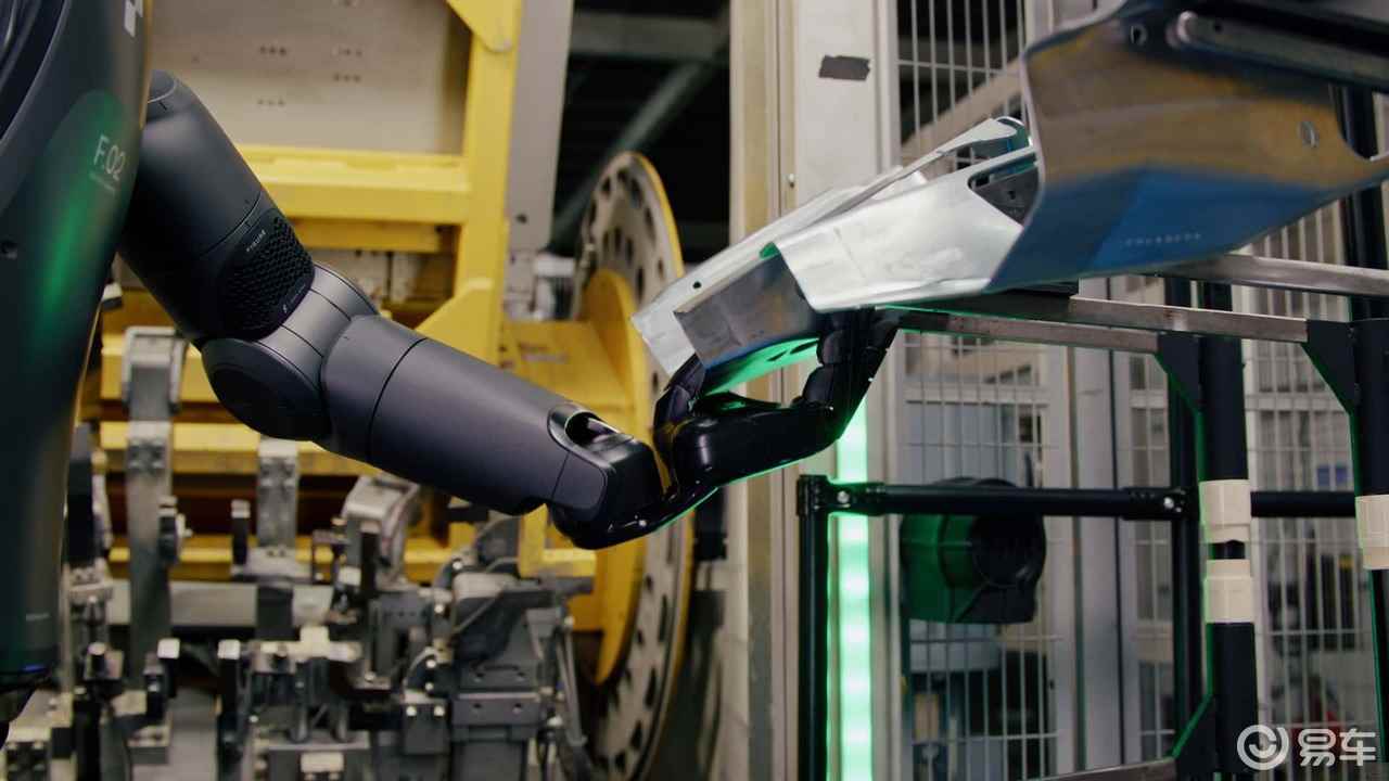 宝马人形机器人进军生产线 未来工厂再进化_易车