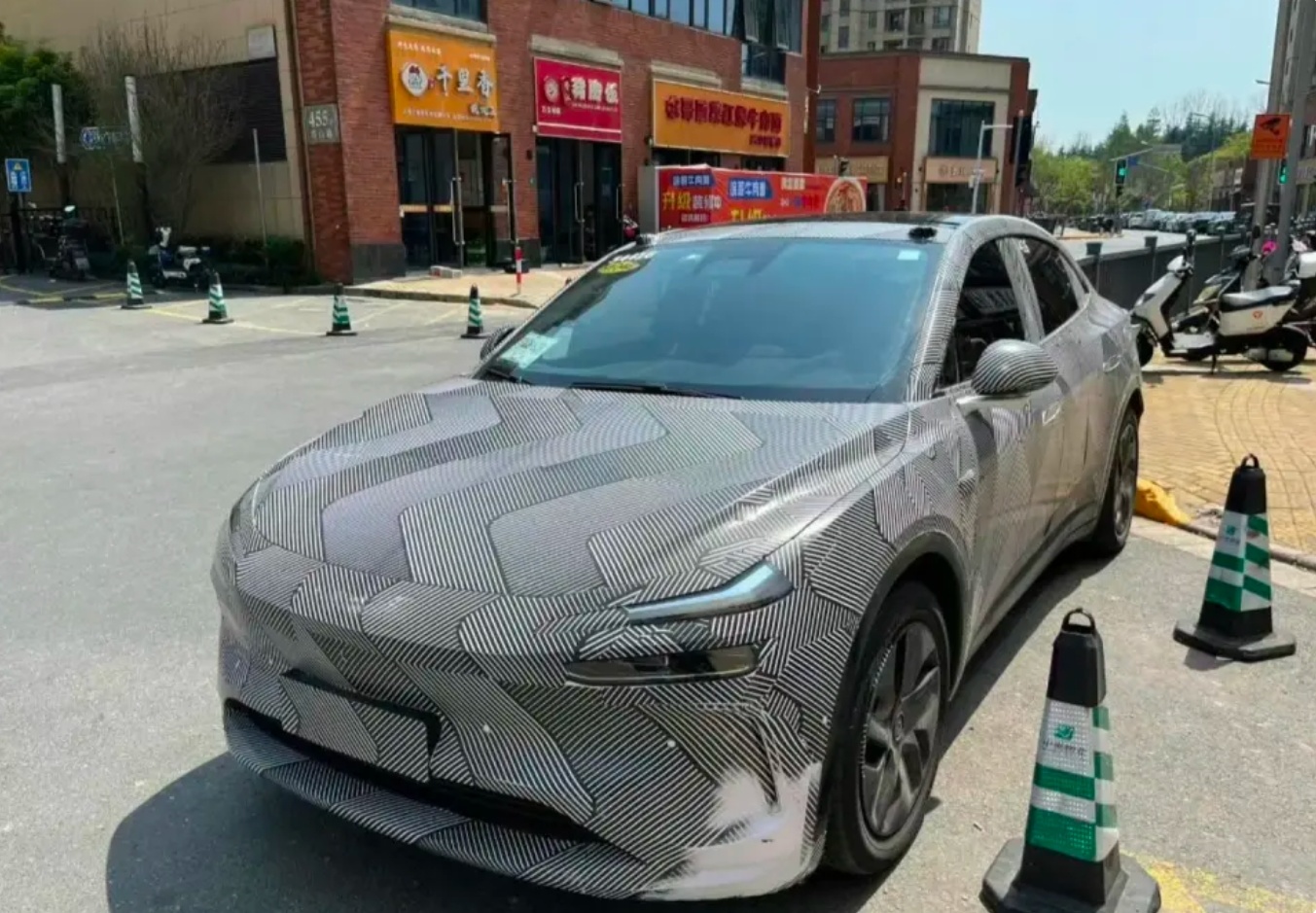 乐道L60这款电动车将搭载两种不同容量的电池组_易车