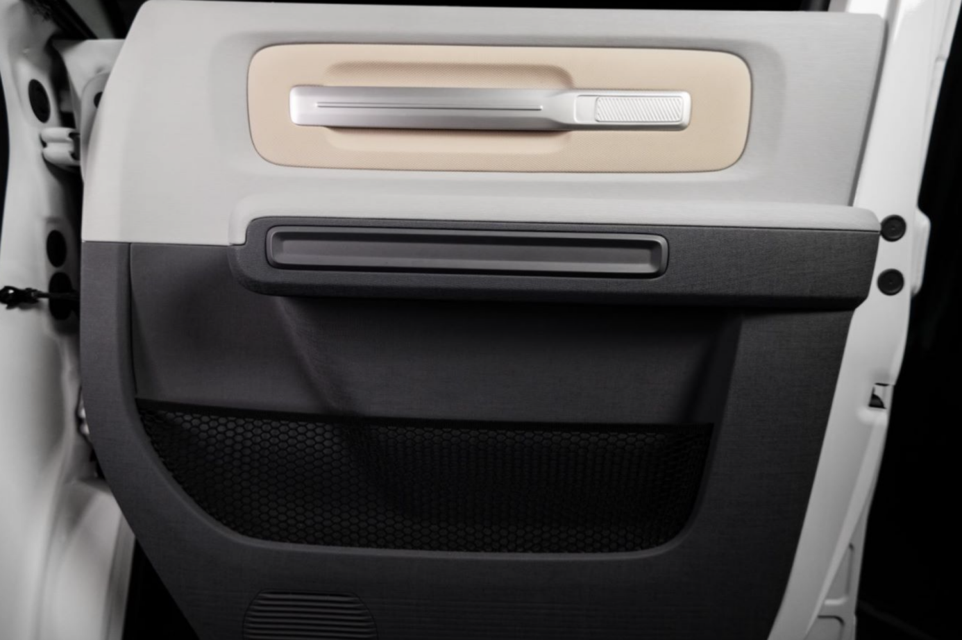 上汽大通MAXUS 大拿V1它又能通过设计和配置给工作带来不同以_易车