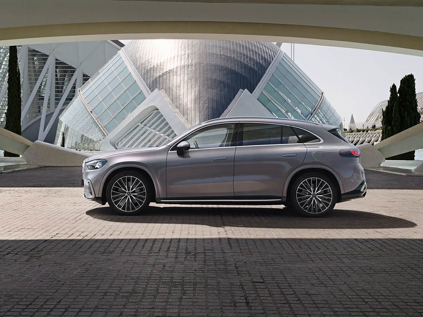 长得越来越抽象？全新奔驰GLC EV发布，800V架构_易车