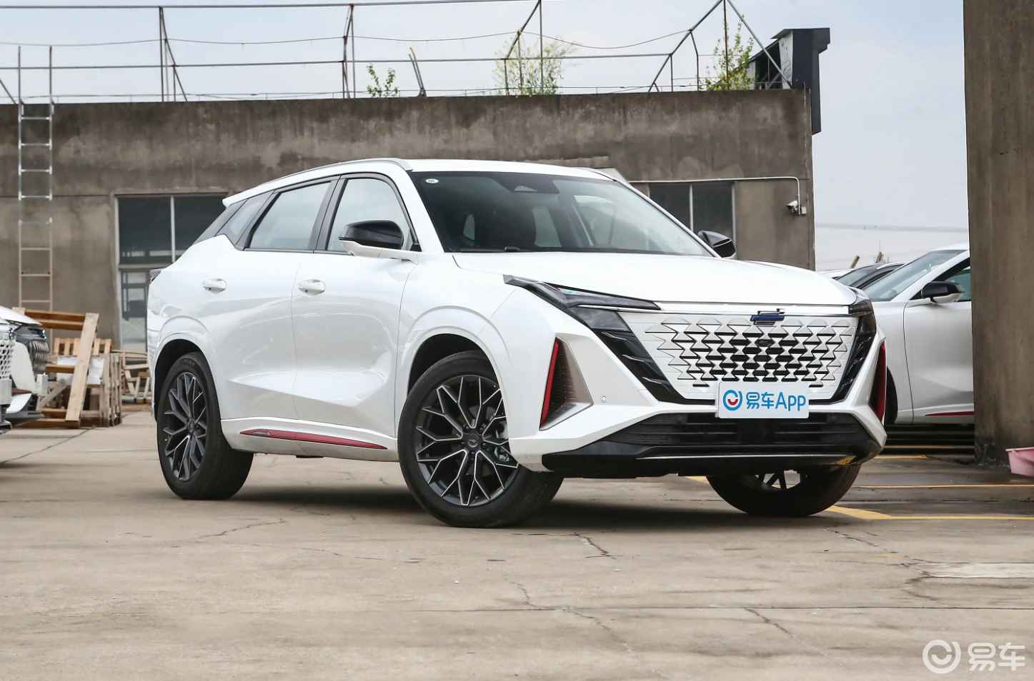 两款主流SUV如何选？ 哈弗H6对比欧尚Z6_易车