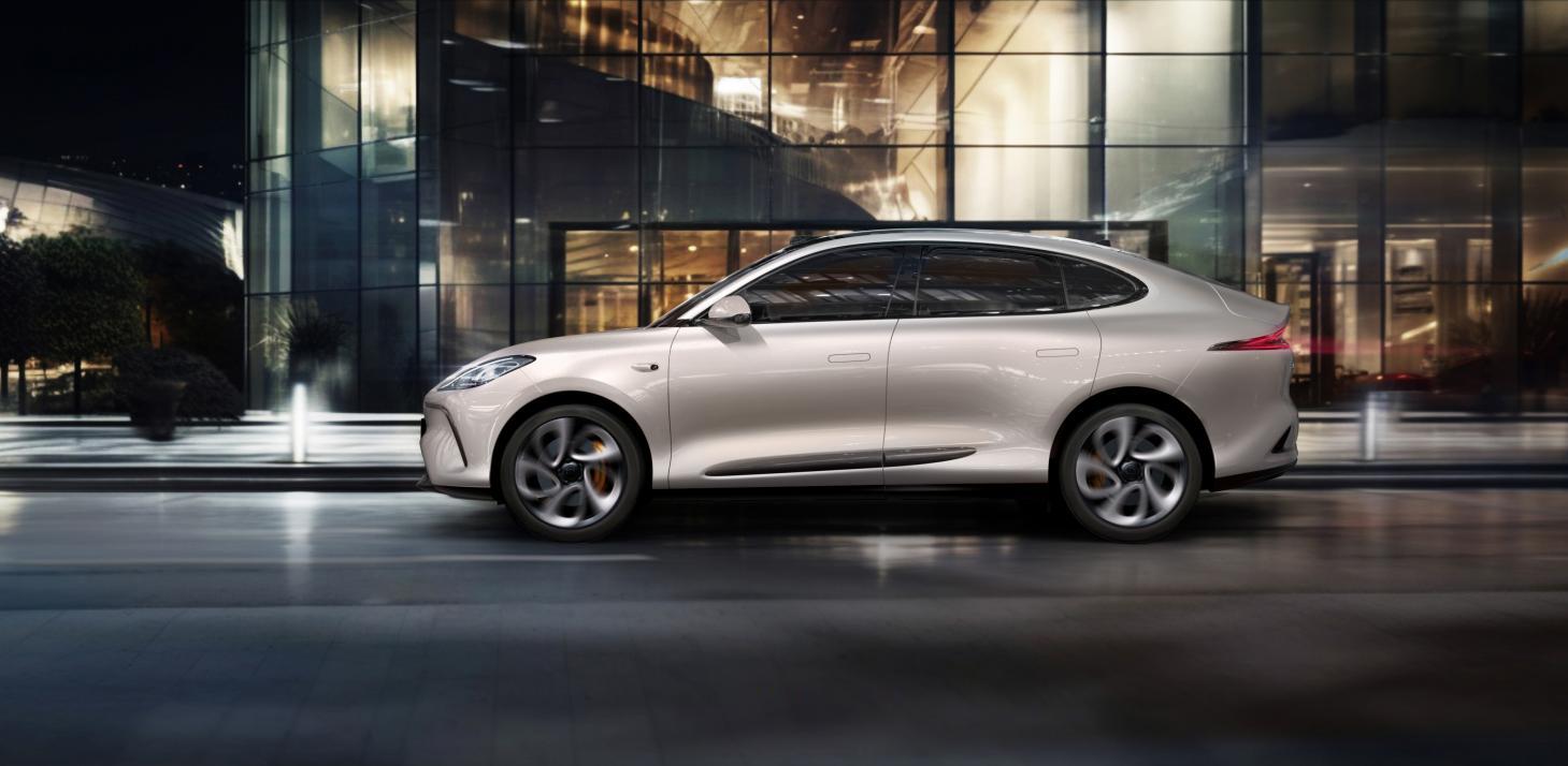 #史上最强6系 智己LS6 全球首秀成都车展_易车