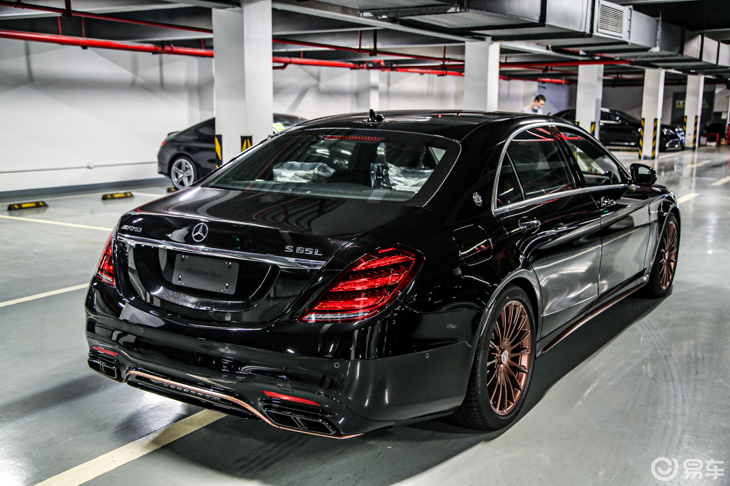 奔驰V12发动机的绝唱，实拍AMG S65L典藏版_易车