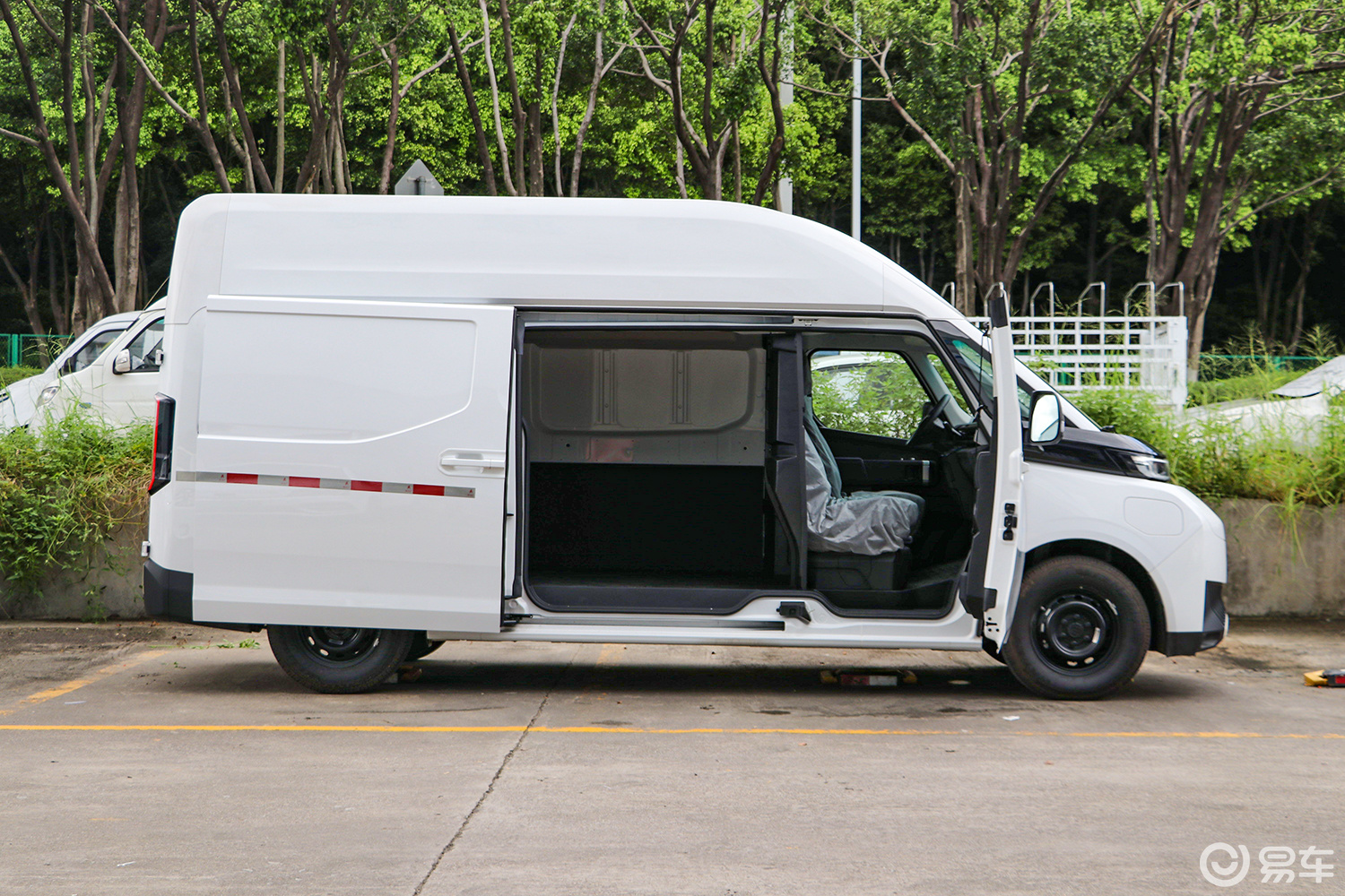 智驾超充成标配？ 2024年VAN系新车盘点（下）_易车
