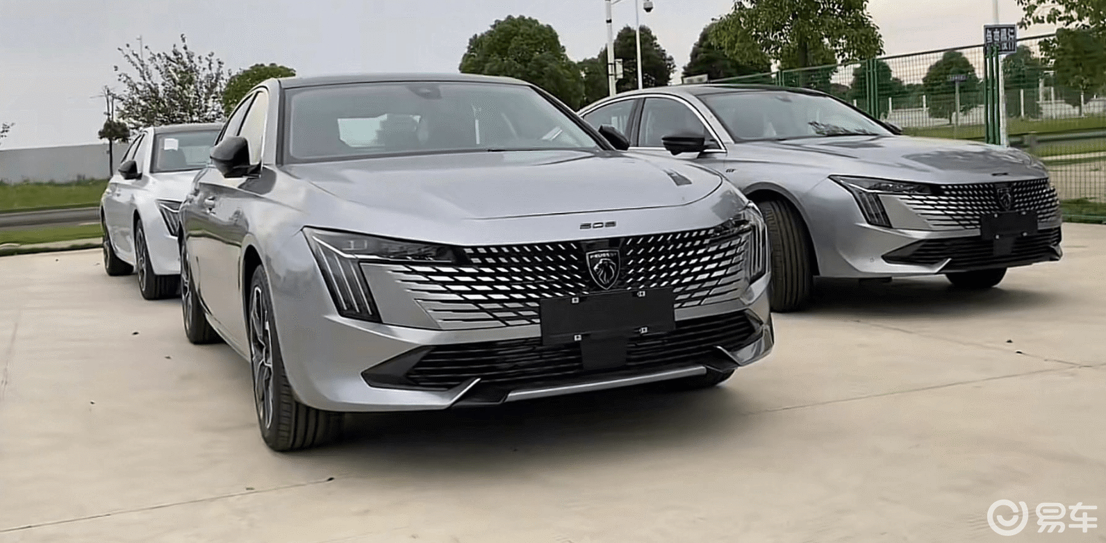 外观造型进行较大调整 2024款标致508L现身街头_易车