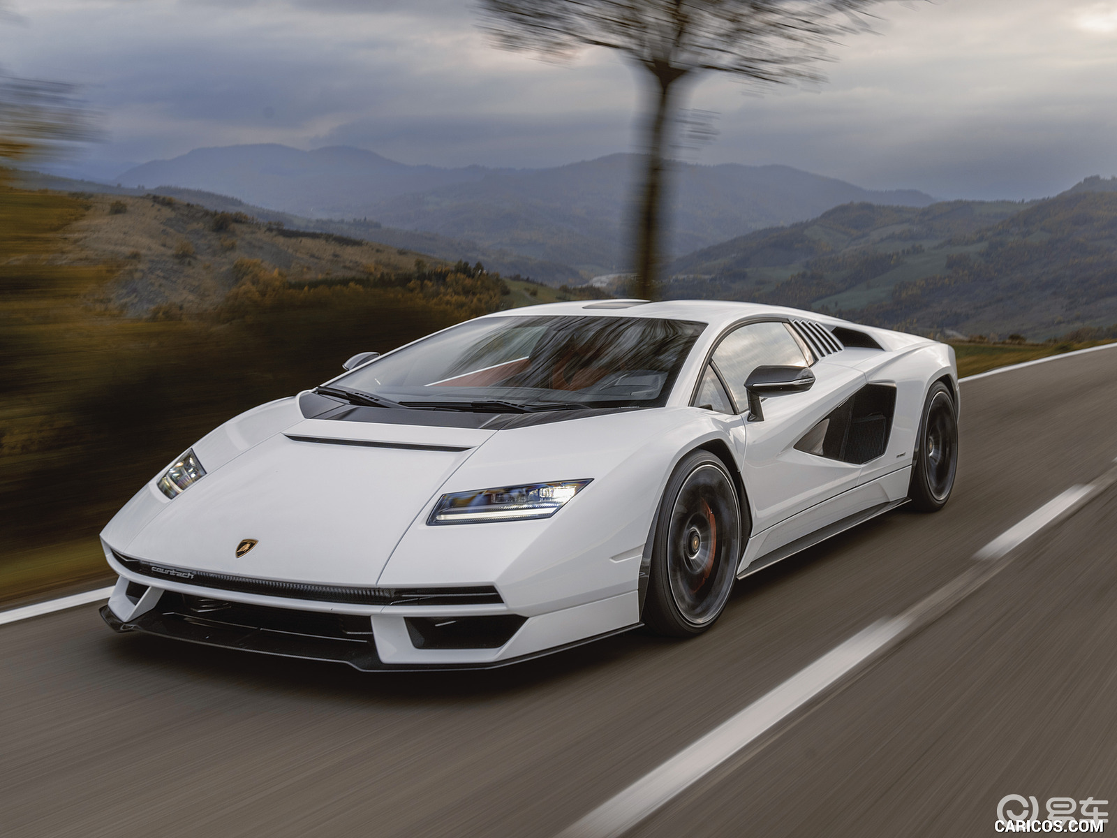 兰博基尼Countach LPI 800-4 首次上路_易车