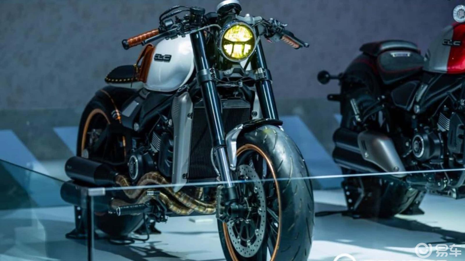 复古风+单座元素上身春风推出CLC 450 Bobber_易车