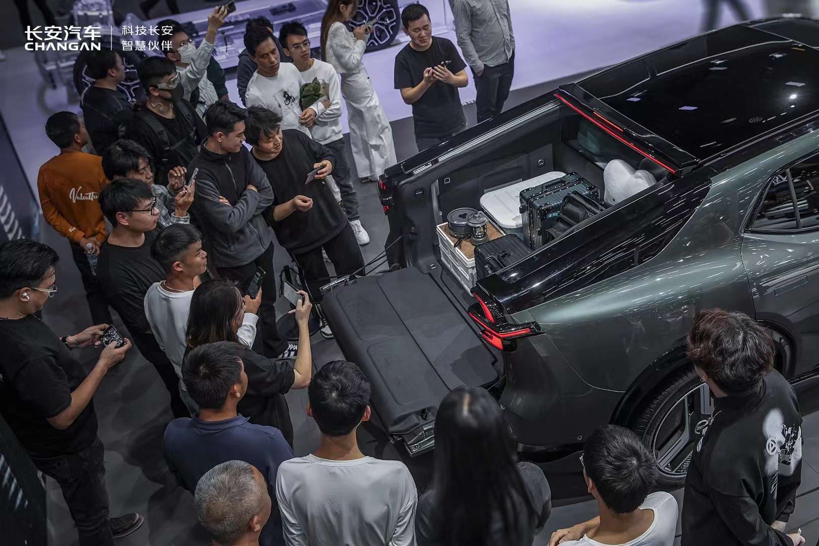 长安启源CD701 “SUV一秒变皮卡”_易车