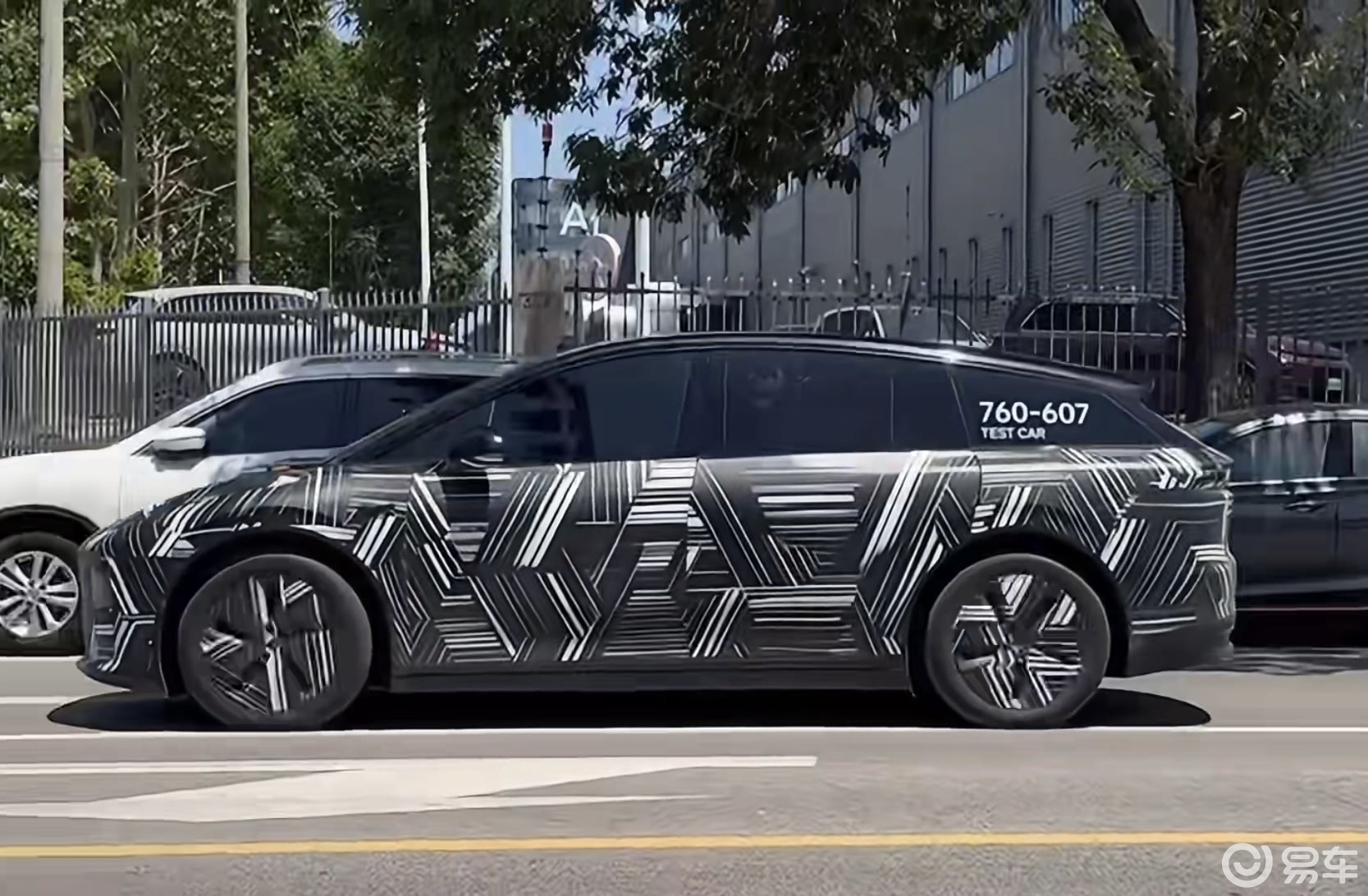 理想第二款纯电SUV来了！i6谍照曝光，800V平台_易车