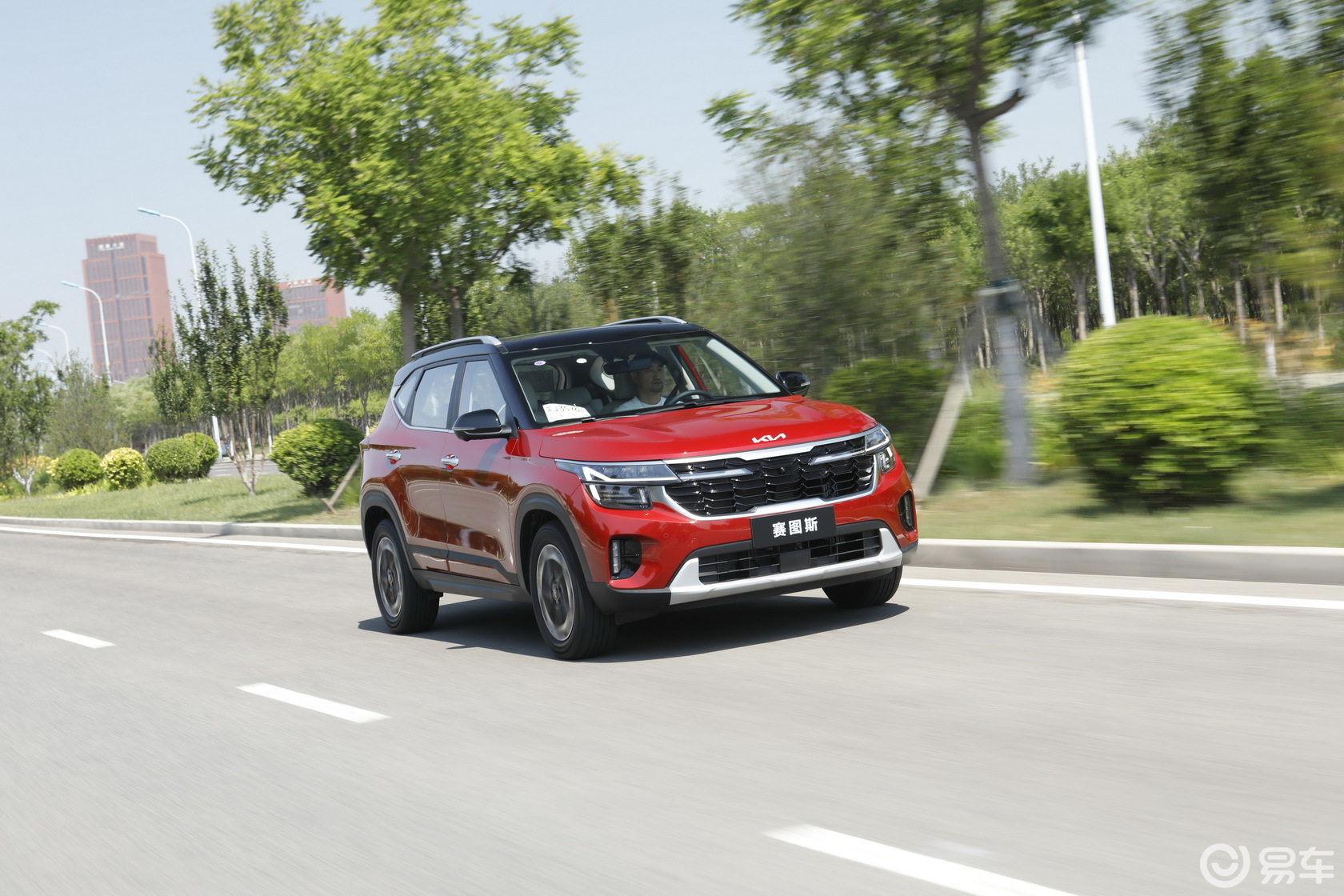 10万元起，年轻人的第一辆家用SUV？驾驶起亚赛图斯_易车