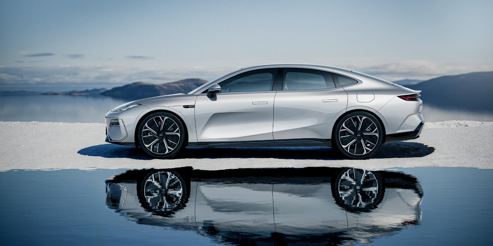 【风阻低至0.199 SEA架构首款轿车银河E8_汽车新闻】-易车_吉利银河江门辉胜达蓬江店