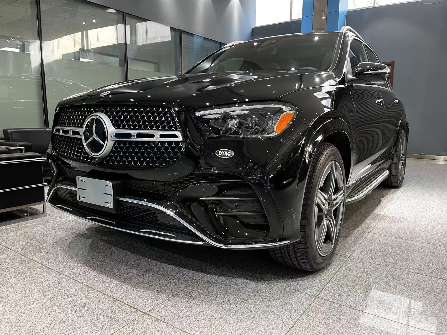 24款奔驰GLE450车头造型更加霸气大灯采用的是几何多光束式L_易车