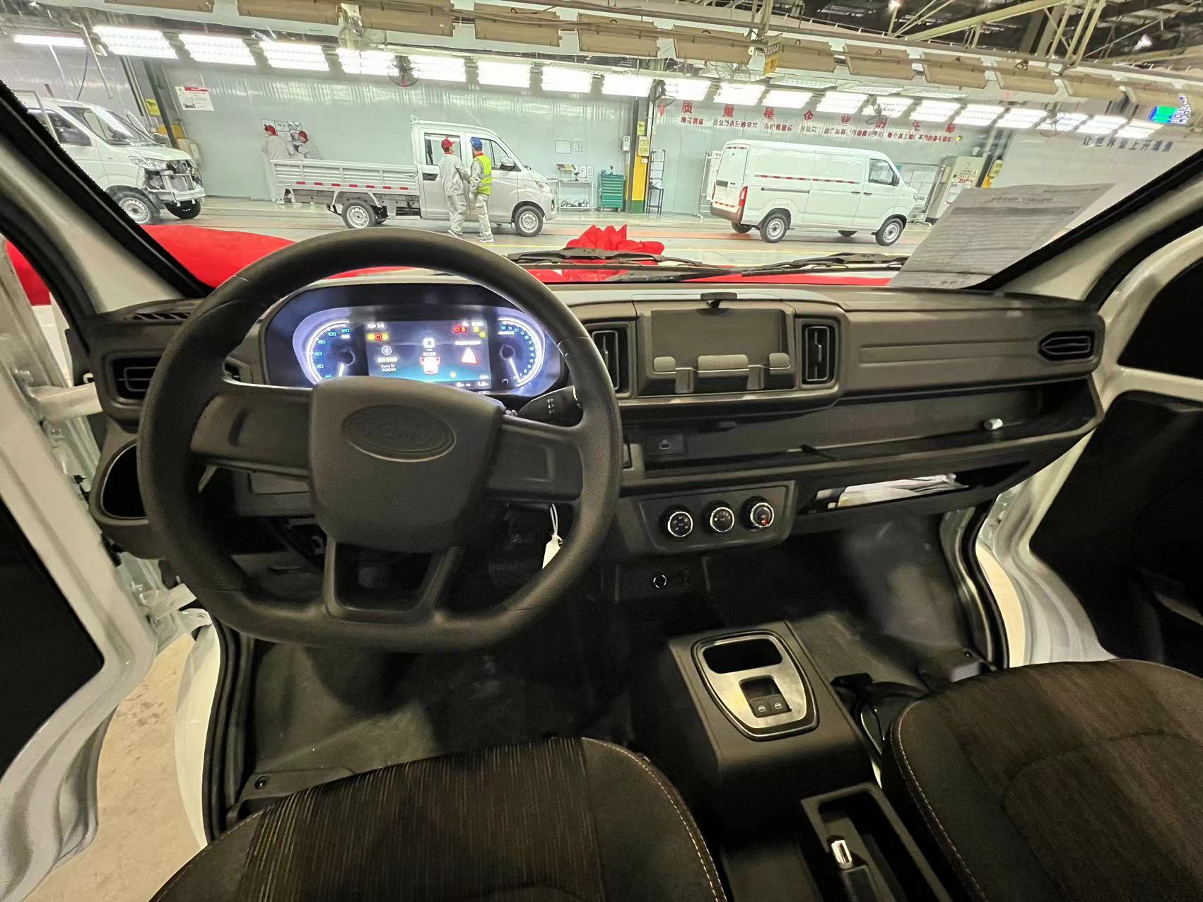 7.1m³空间/310km续航 开瑞江豚E7“新鲜出炉”_易车