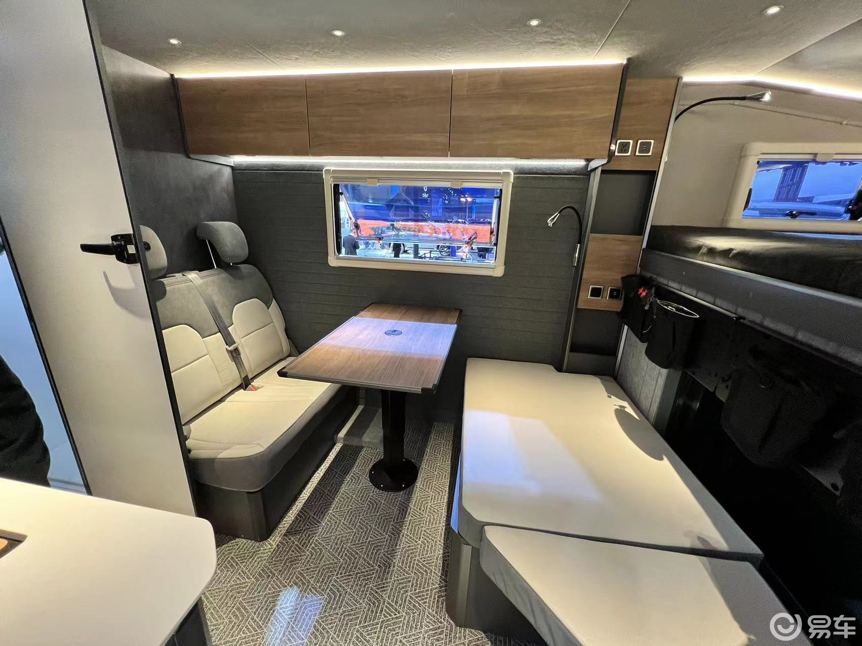 皮卡改房车，花样是真多！ 车展体验大道敢探者单排越野房车_易车