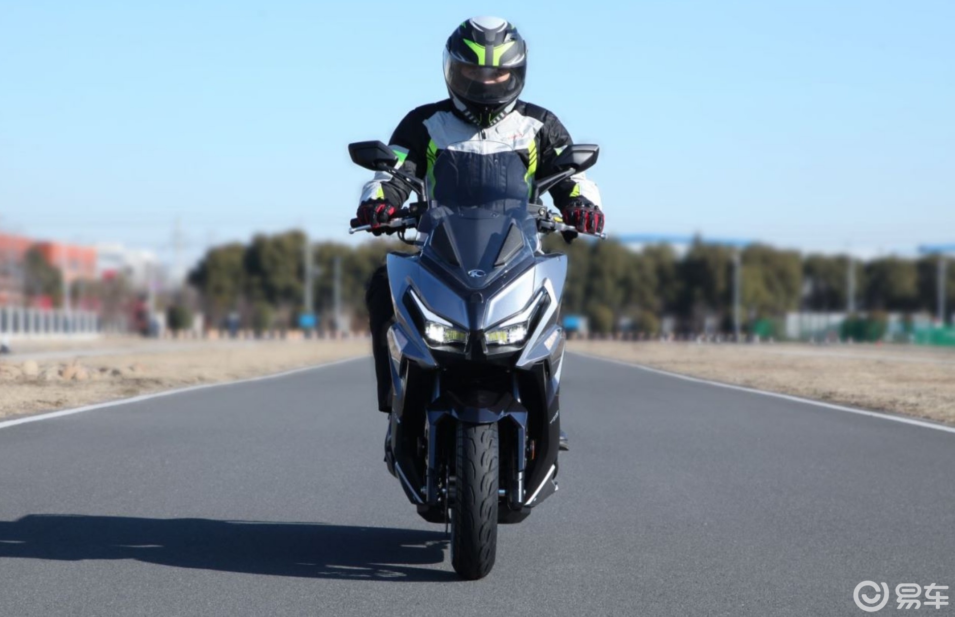 正置水冷，标配ABS、TCS！光阳Racing H150_易车