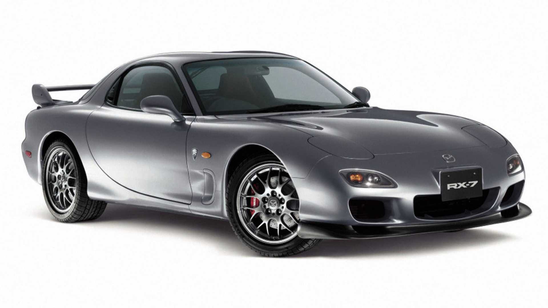 马自达注册全新的‘R’形商标 预示着RX系列归来？_易车