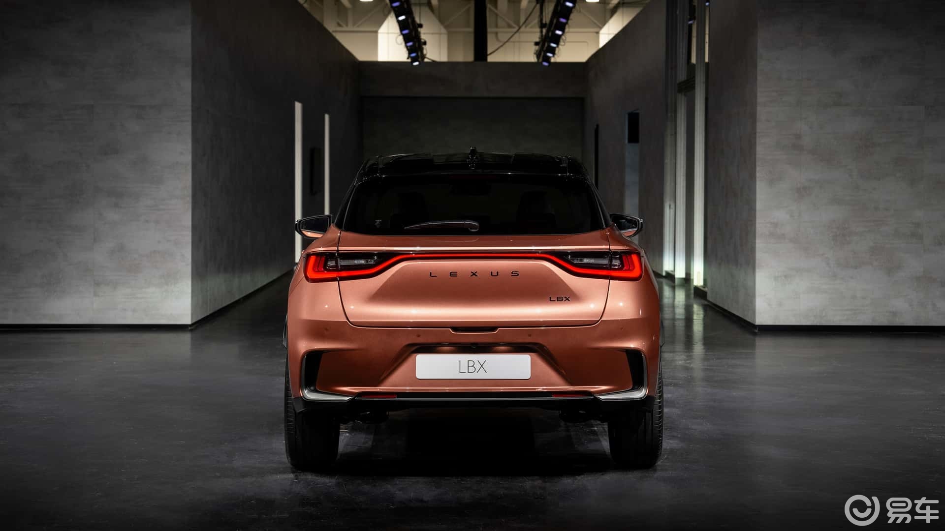 主攻欧洲市场，雷克萨斯LBX官图正式发布，入门级SUV_易车