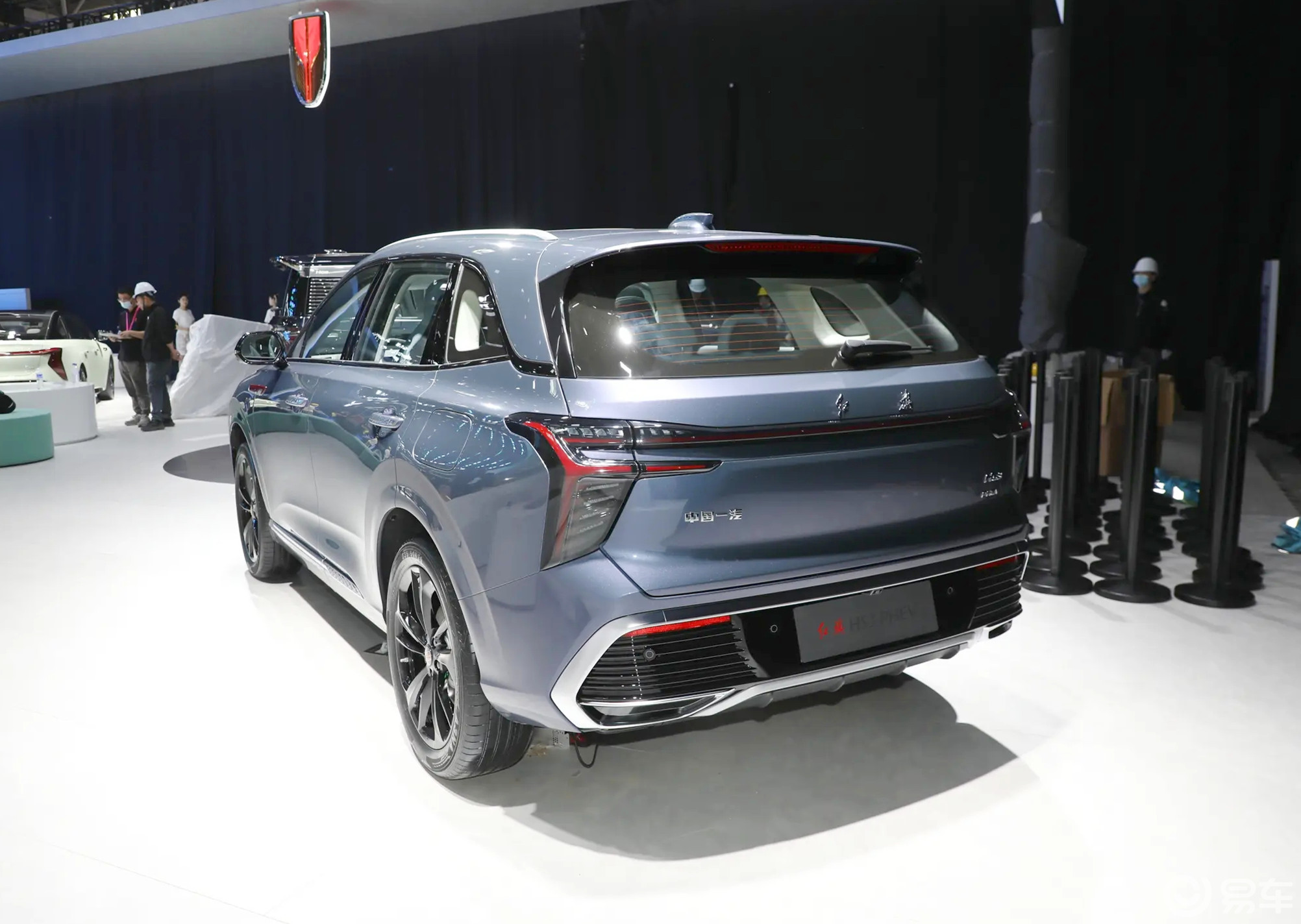 红旗HS3 PHEV亮相北京车展，搭载1.5T插电混动_易车