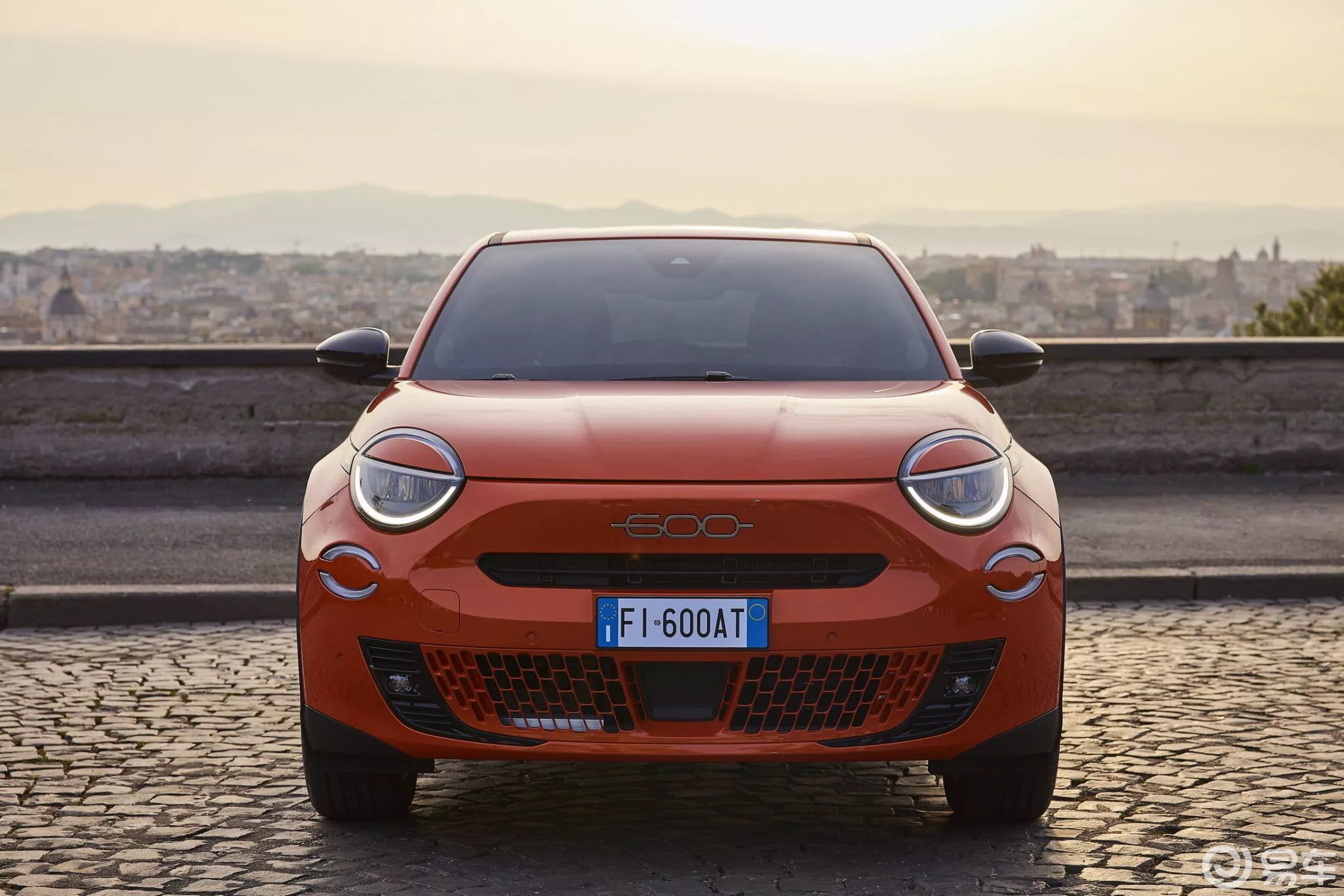 造型精致时尚/续航400km 菲亚特600e官图公布_易车