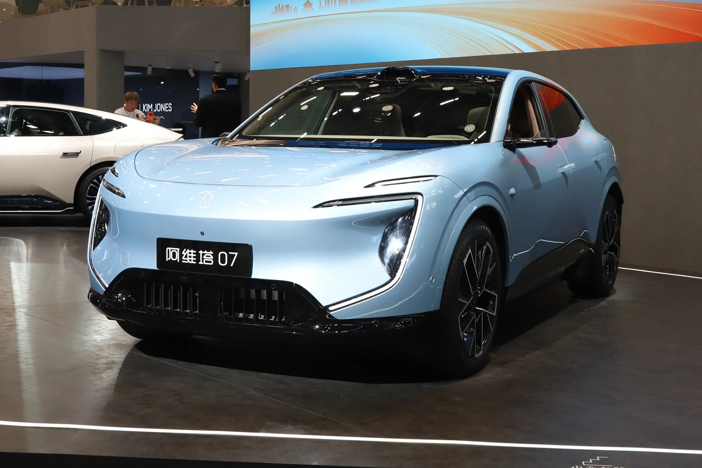 拒绝以价换量的阿维塔07，想凭高端技术突围？ | BitAuto