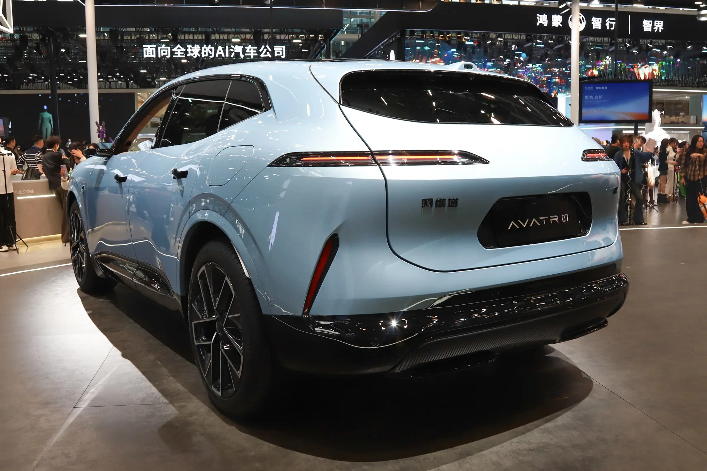 拒绝以价换量的阿维塔07，想凭高端技术突围？ | BitAuto