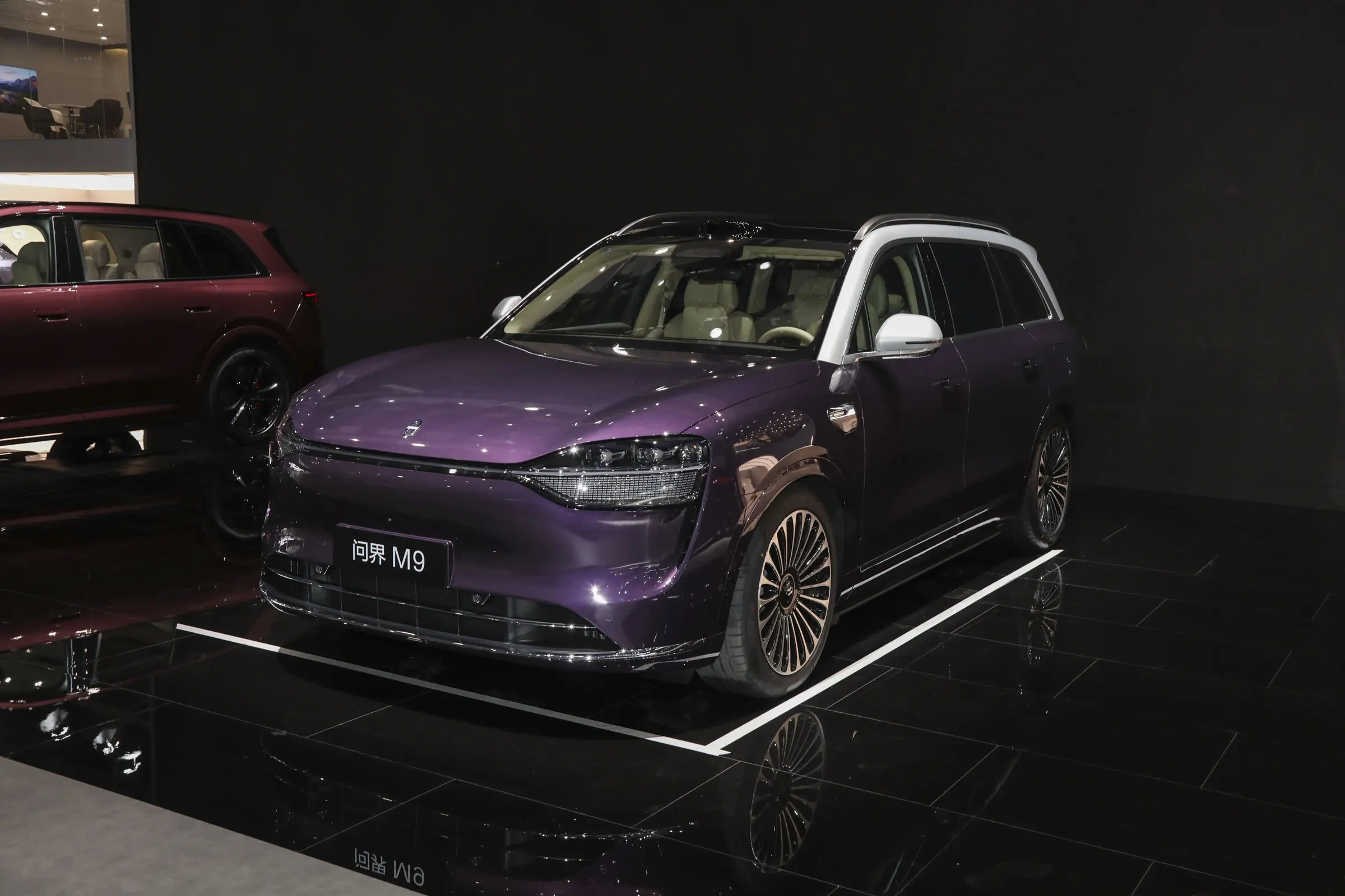 问界90万交付里程碑，国产豪华品牌正式改写BBA市场格局 | BitAuto