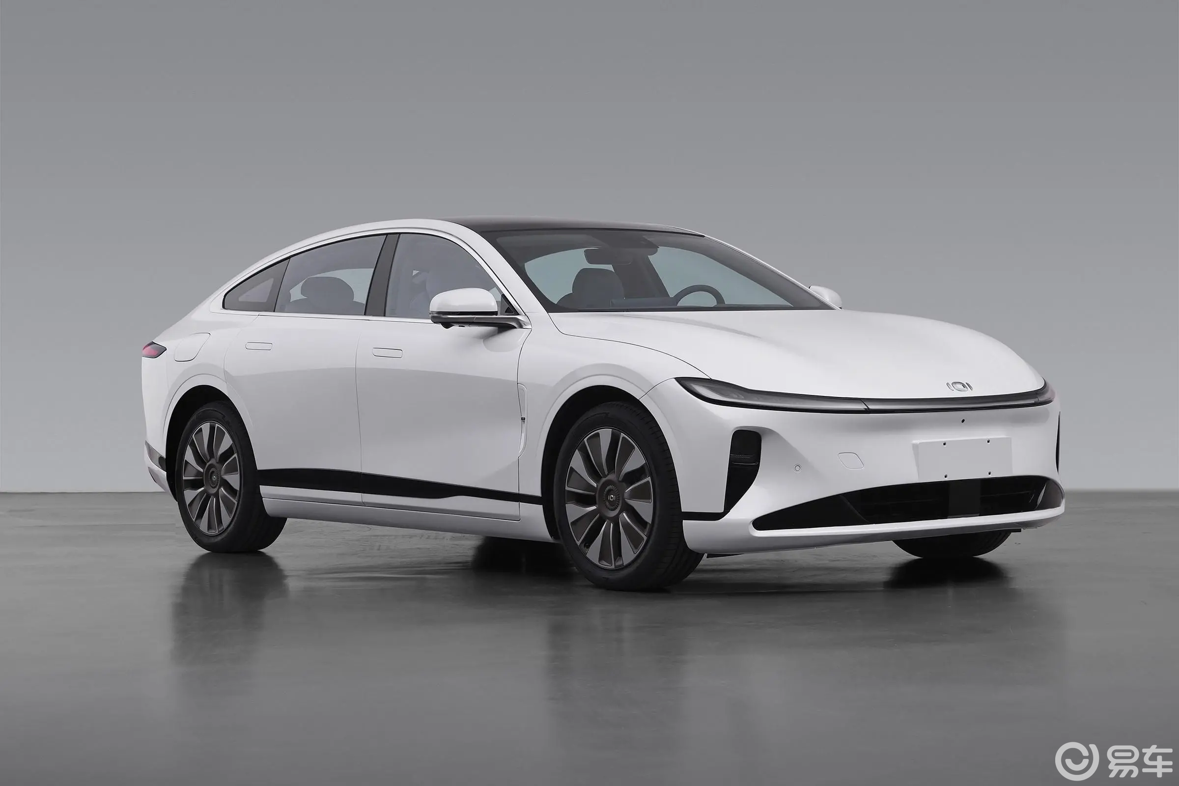 与深蓝SL03同根生，长安启源A07来了_易车