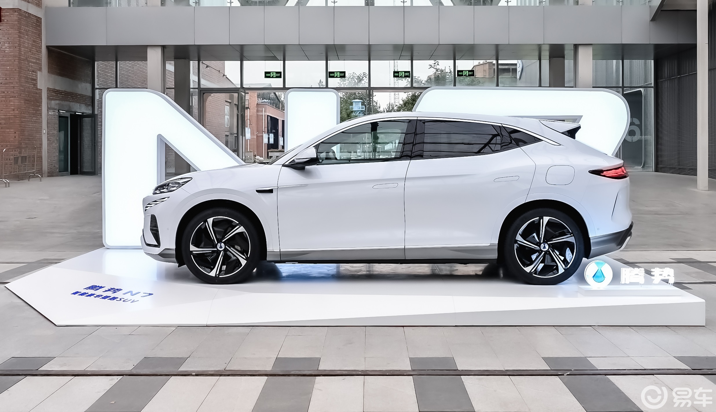 腾势N7正式上市，统一零售价30.18-37.98万元_易车