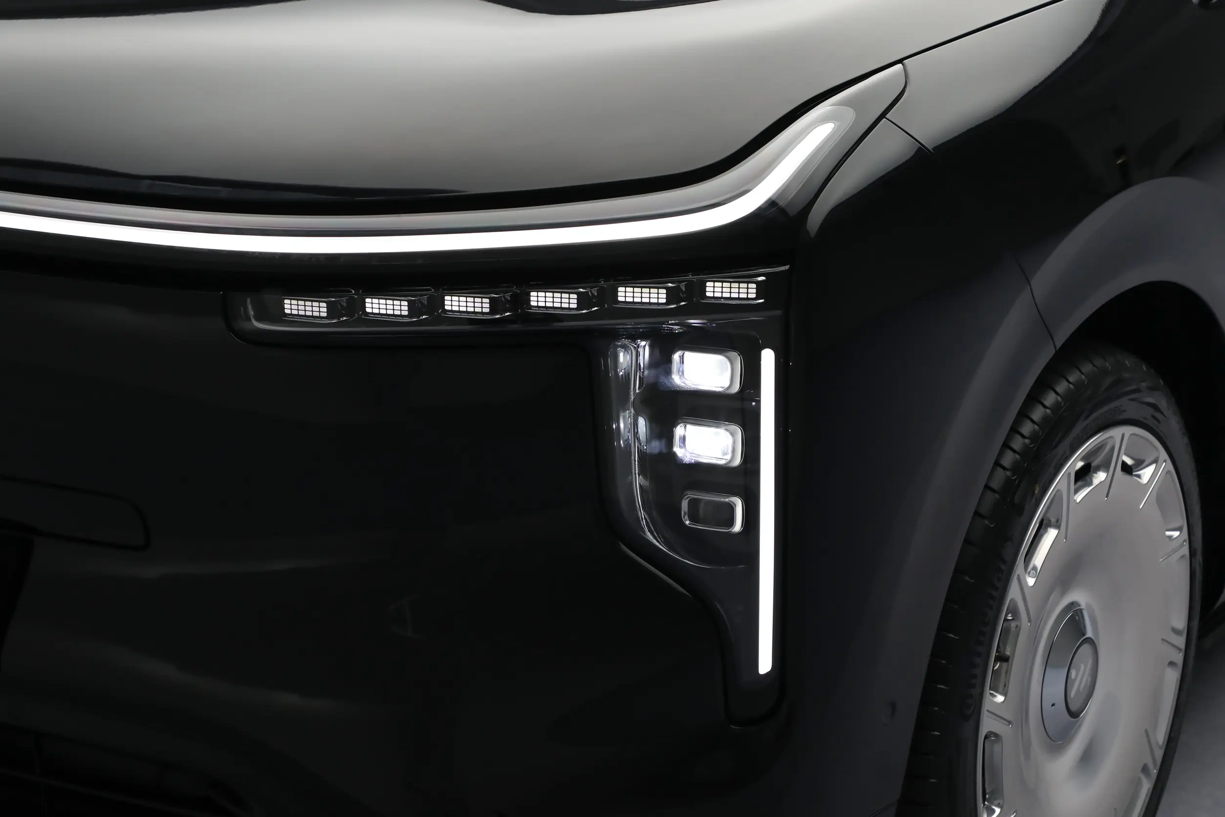 解读智己LS9，配增程动力，4.9秒破百，有何亮点和不足 | BitAuto