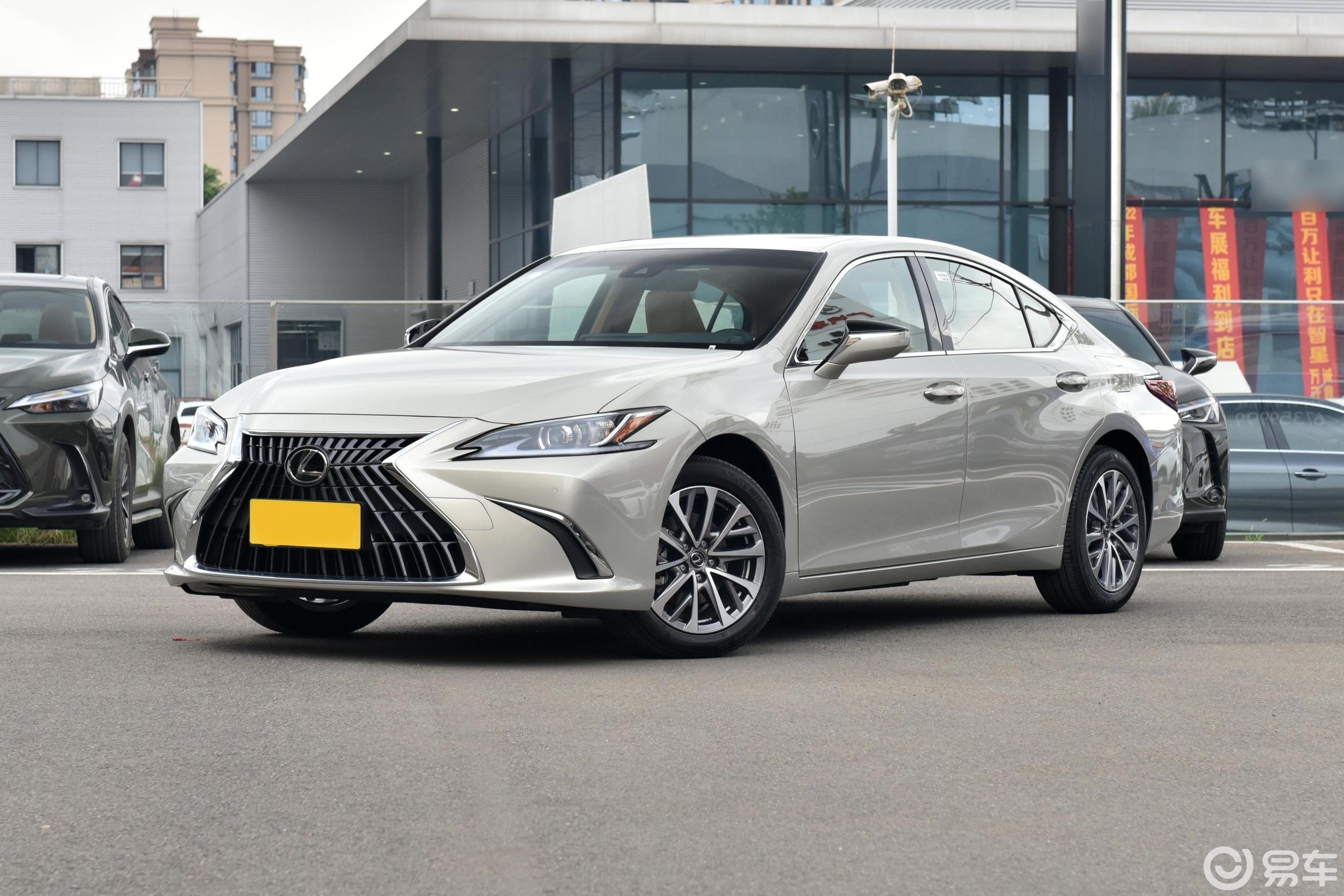 跌至23万多的雷克萨斯ES200，值不值得购买？_易车