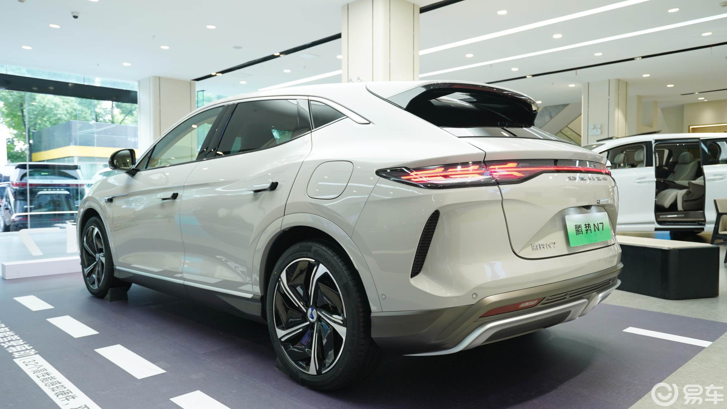 云辇+双枪充电猎跑SUV腾势N7即将上市，30万贵不贵？_易车