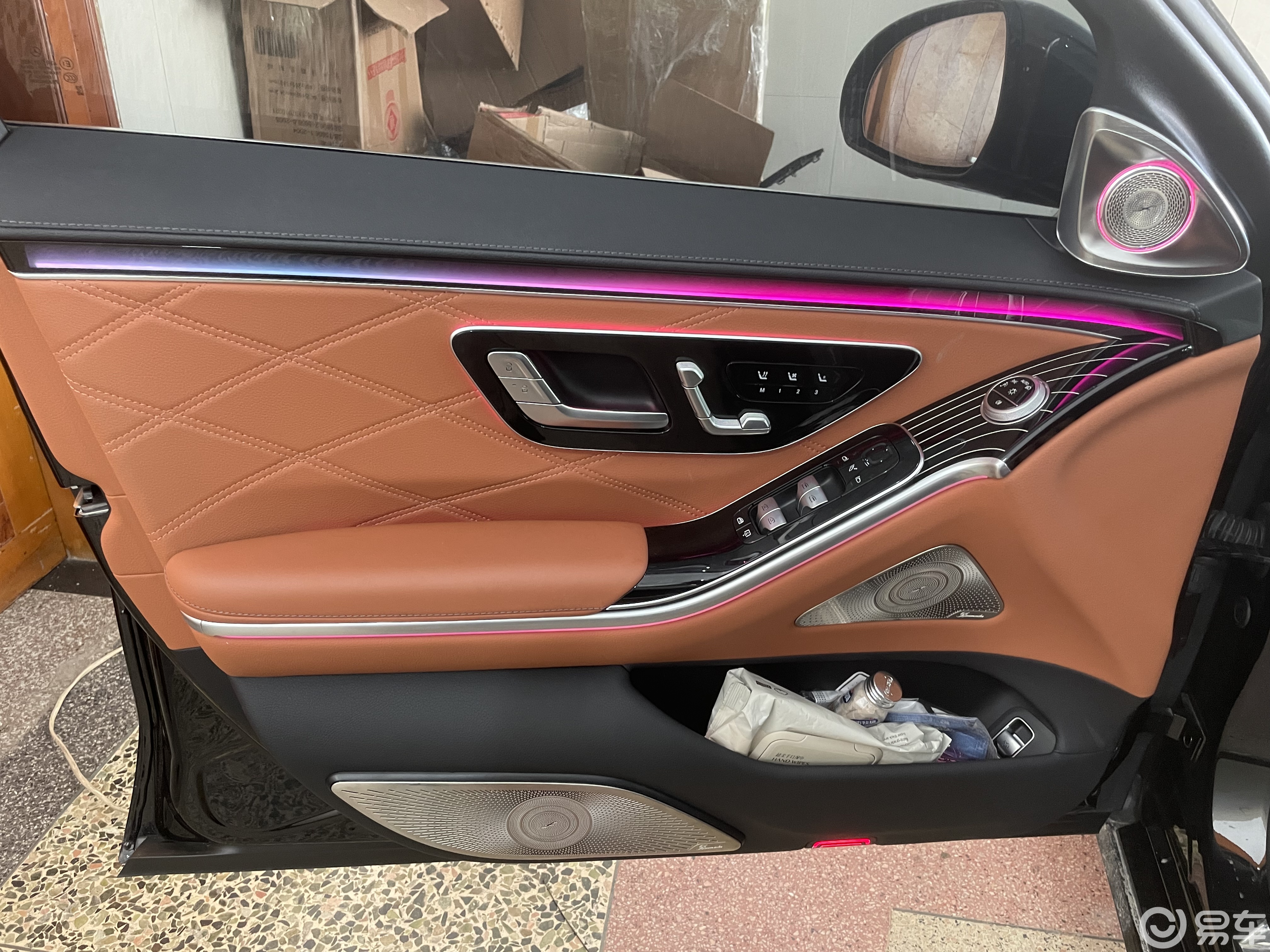 移动的KTV，24款迈巴赫S480改装大柏林之声音响_易车