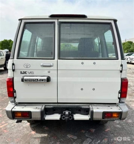 23款丰田酷路泽LC76现车66万配置参数_易车