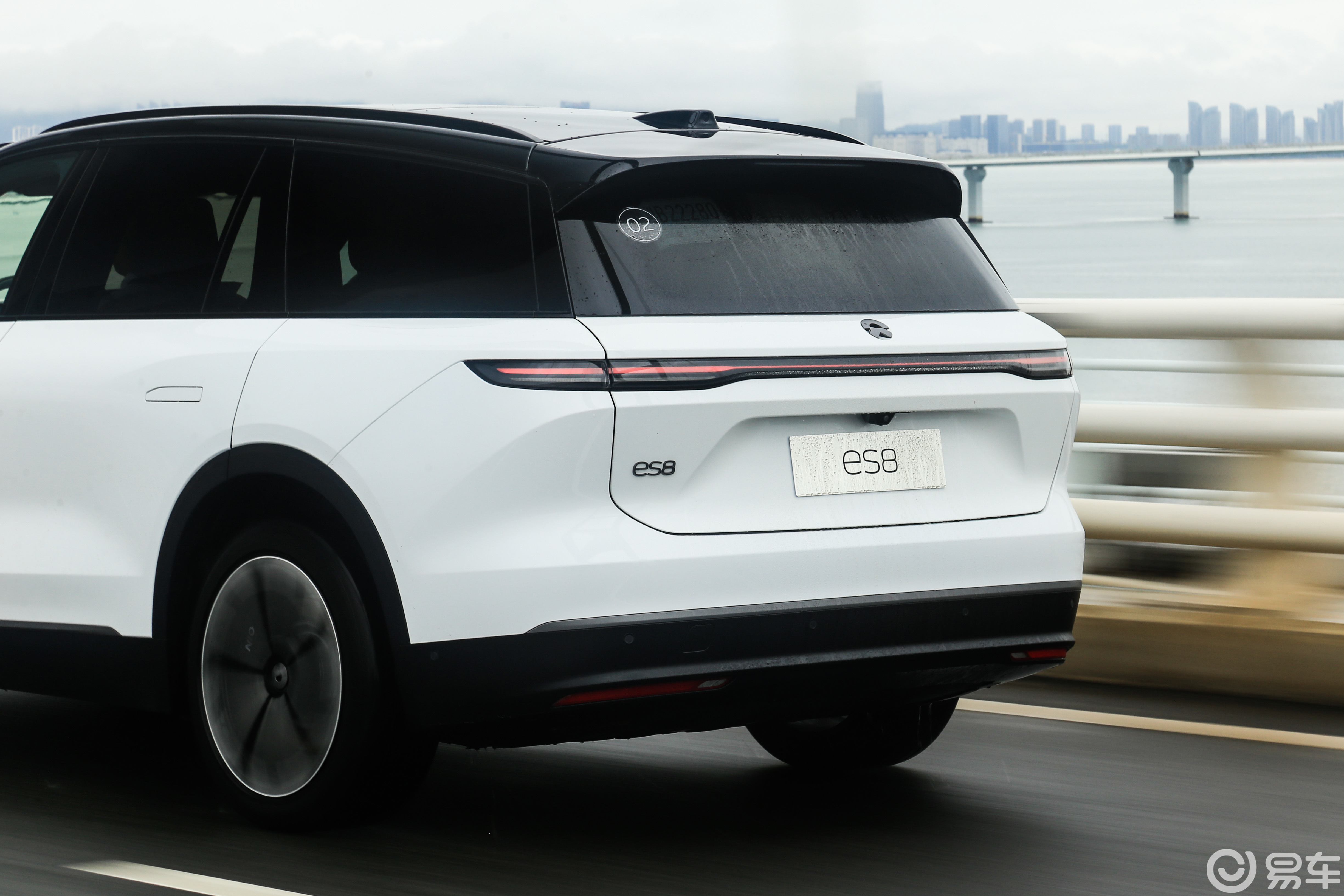 试驾蔚来全新ES8：高级感十足，NOP+领航辅助体验惊喜_易车