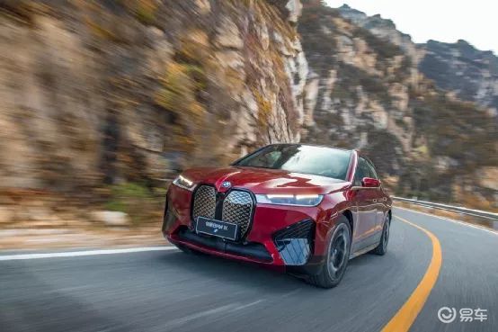 颠覆与坚守 首试BMW iX_易车