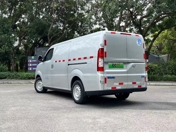 续航310km还能多拉货！瑞驰EC75绝对是专为物流而生_易车