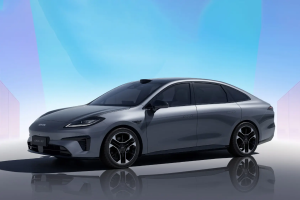 AION RT更是不含糊续航方面_易车