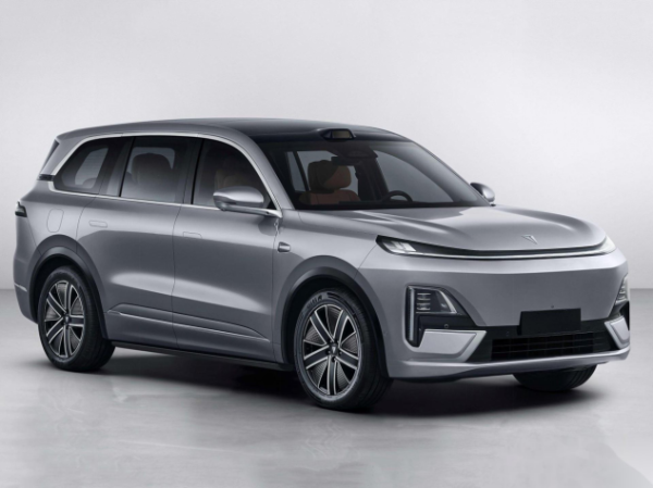 腾势N9提供纯电+增程双动力、800V 5C超充和无感启动技术_易车