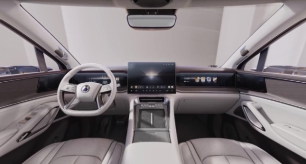 腾势N9提供纯电+增程双动力、800V 5C超充和无感启动技术_易车