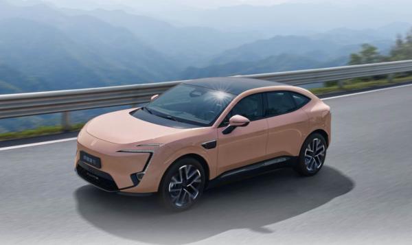 问界M9其NIO Pilot自动驾驶辅助系统与NAD自动驾驶技术_易车