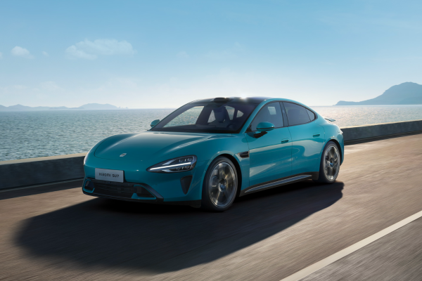 小米SU7 Max标配25扬声器_易车