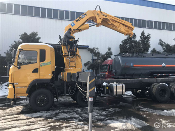 随车吊的使用保养说明以及分类介绍_易车